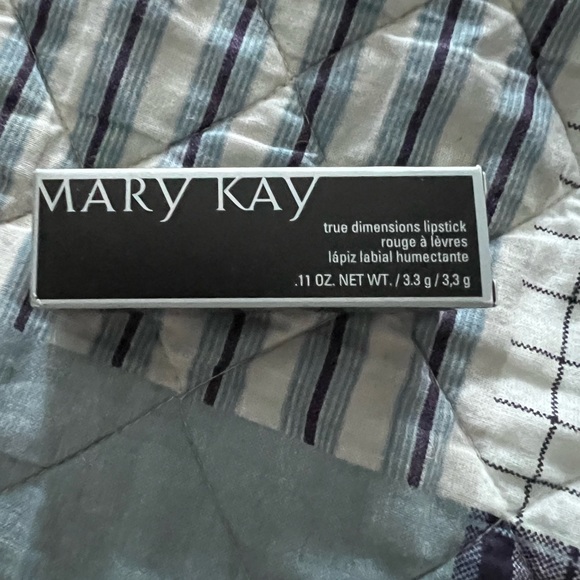 Mary Kay | Makeup | Mary Kay True Dimensions Mystic Plum Lipstick ...